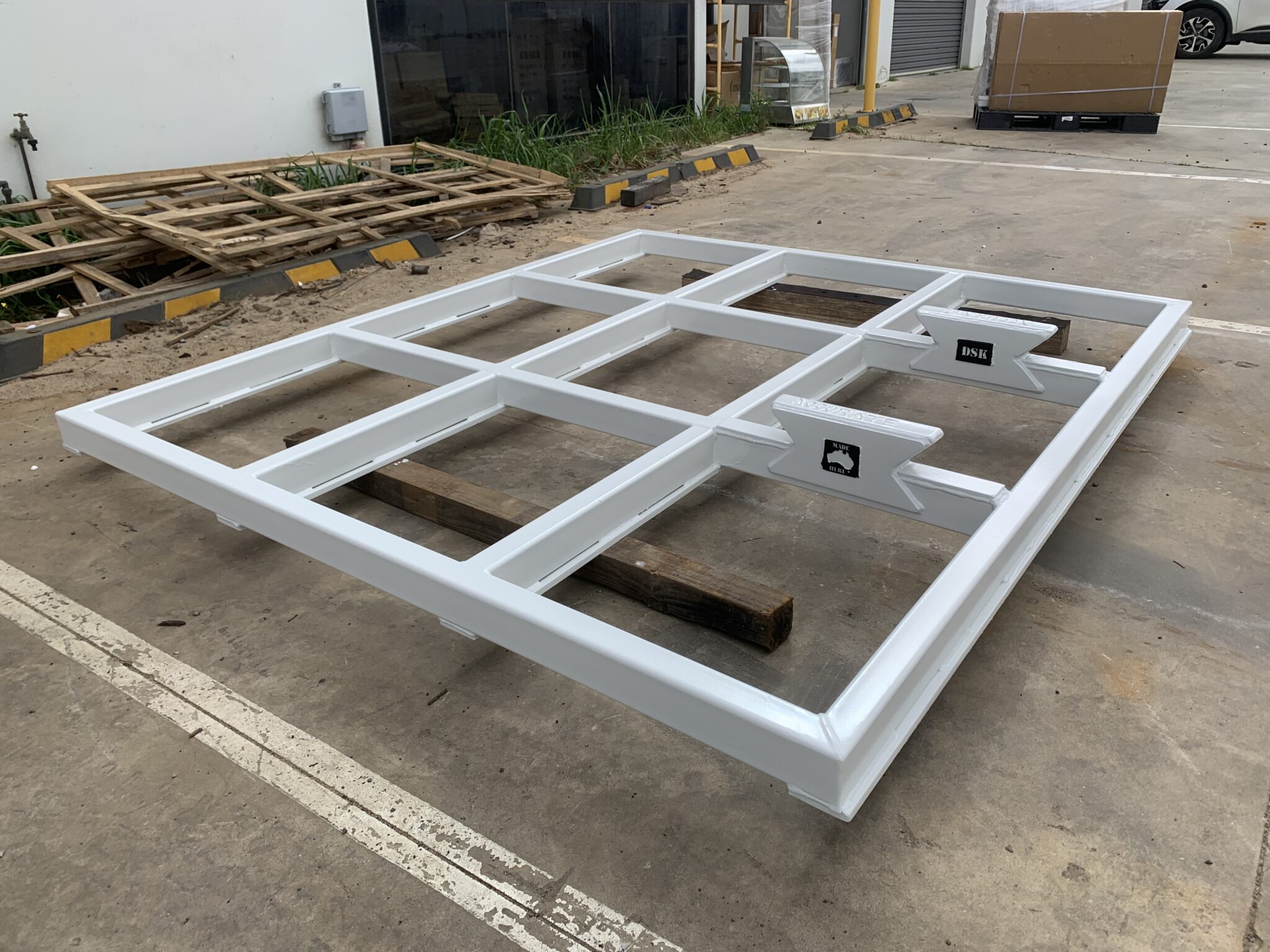 Smudge Bars - DSK Fab | Steel Fabricators Melbourne